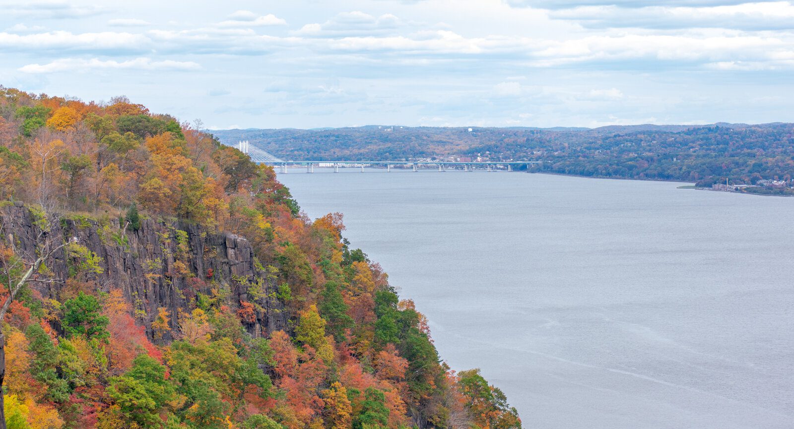 The Best NJ Hiking Trails: State Line Lookout - BestofNJ.com